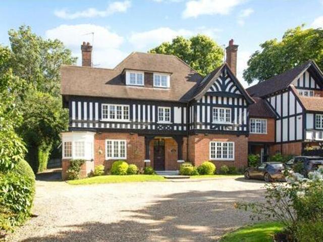 2 Bedroom Apartment For Sale In Northwood, Middlesex