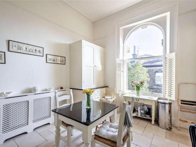 2 bedroom apartment for sale in Otley Road, Harrogate, North Yorkshire, HG2