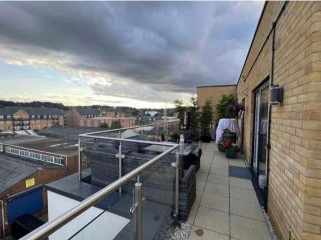 2 bedroom apartment for sale in Oxford Road, Luton, LU1
