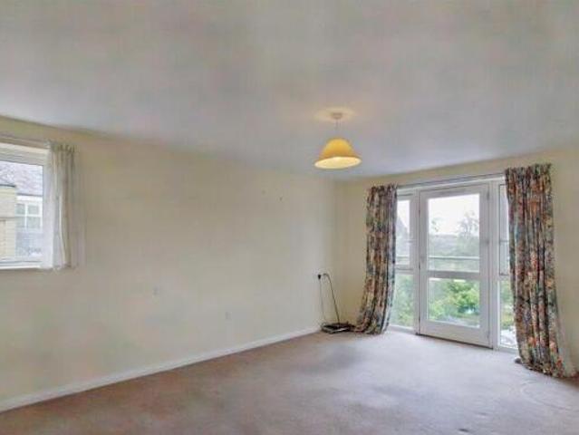 2 Bedroom Apartment For Sale In Oxford Road