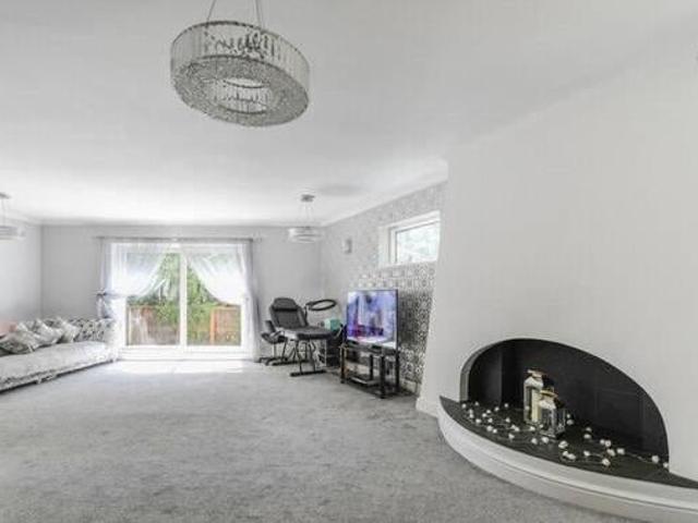 2 bedroom apartment for sale in Oakfield Lane Wilmington DA1