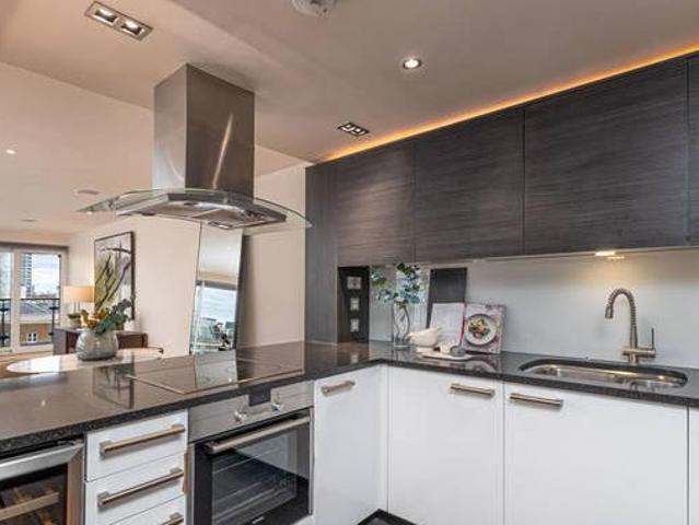 2 bedroom apartment for sale in Octavia House Imperial Wharf SW6