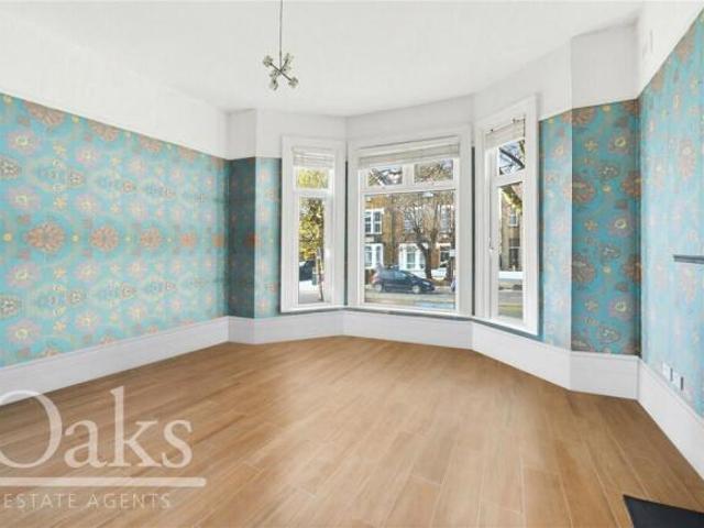 2 bedroom apartment for sale in Oliver Grove, South Norwood, SE25