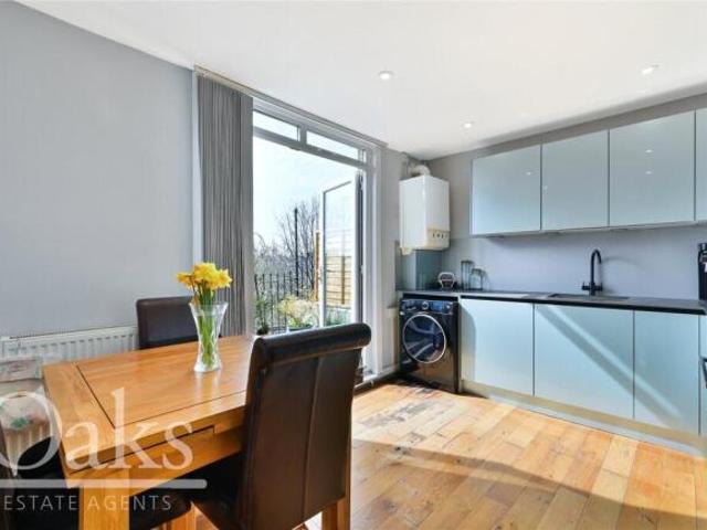 2 bedroom apartment for sale in Auckland Hill, West Norwood, SE27