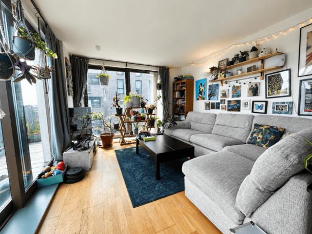 2 bedroom apartment for sale in Advent 3, 1 Isaac Way, Manchester, M4 7EE, M4