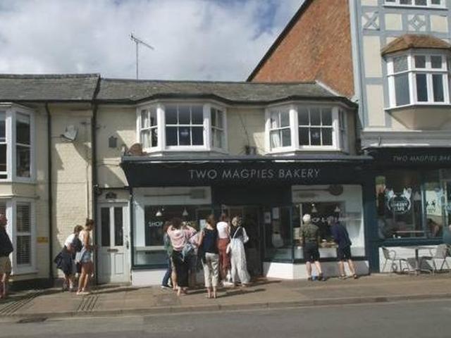 2 bedroom apartment for sale in Aldeburgh Suffolk IP15
