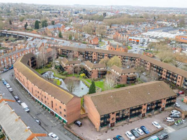 2 bedroom apartment for sale in Alderney Street, Nottingham, NG7