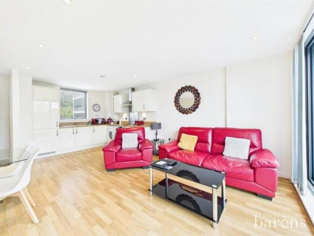 2 bedroom apartment for sale in Alencon Link, Basingstoke, Hampshire, RG21