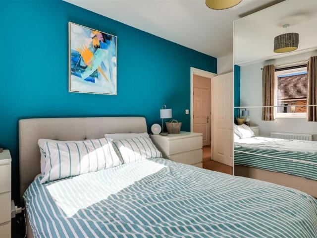 2 bedroom apartment for sale in Alice Bell Close, Cambridge, CB4