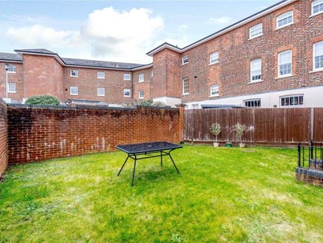 2 bedroom apartment for sale in Alison Way, Winchester, Hampshire, SO22