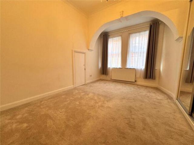 2 bedroom apartment for sale in Alumhurst Road, Bournemouth, Dorset, BH4