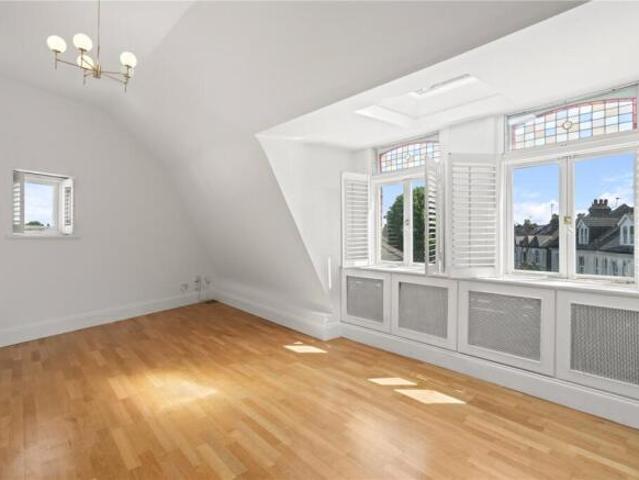 2 bedroom apartment for sale in Amyand Park Road, St Margarets, TW1