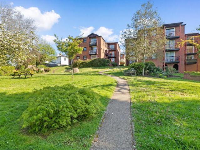 2 bedroom apartment for sale in Apartment 17, Colehurst Park, Lansdowne Walk, Worcester. WR3 8JF, WR3