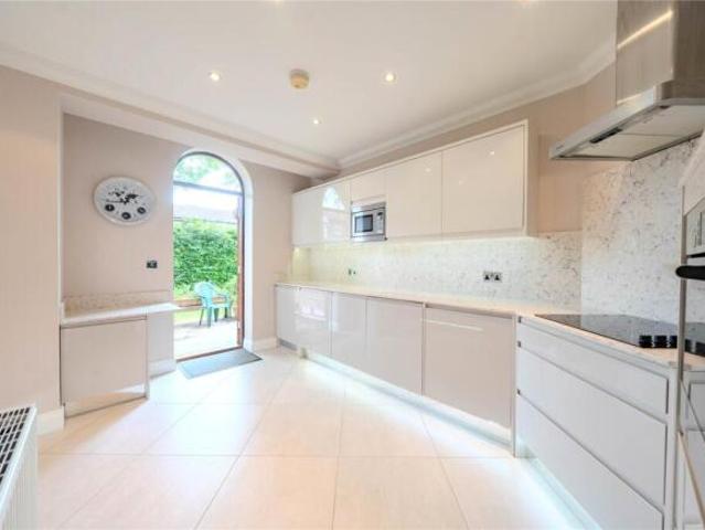 2 bedroom apartment for sale in Apartment 1, Bentcliffe Grove, Leeds, West Yorkshire, LS17