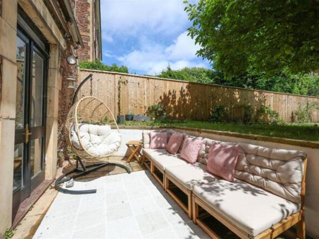 2 bedroom apartment for sale in Apsley Road, Clifton, Bristol, BS8