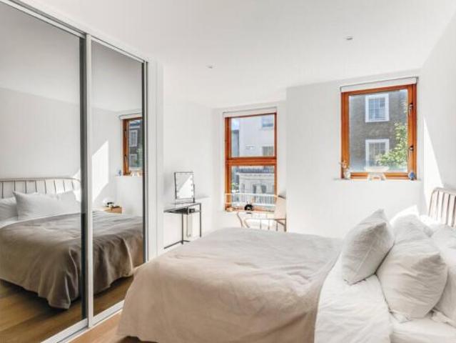 2 bedroom apartment for sale in Arlington Road, London, NW1