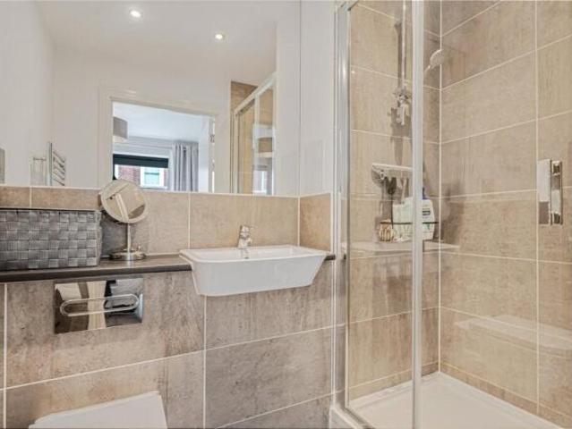 2 bedroom apartment for sale in Ashwin Street, London, E8
