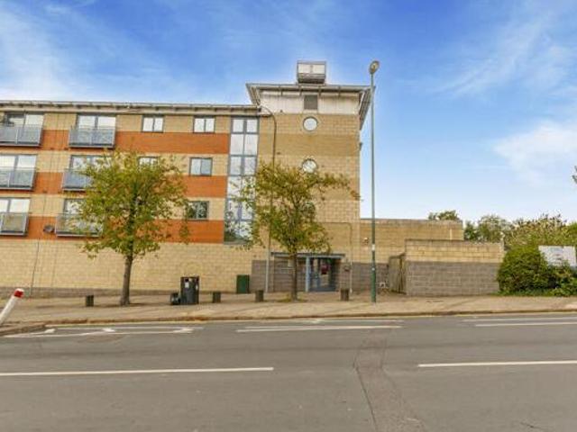 2 Bedroom Apartment For Sale In Aspley, Nottingham