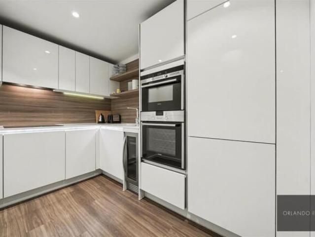 2 bedroom apartment for sale in Buckhold Road, London, SW18