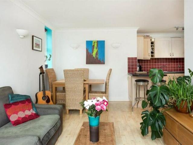 2 bedroom apartment for sale in Burnaby Road, Bournemouth, BH4