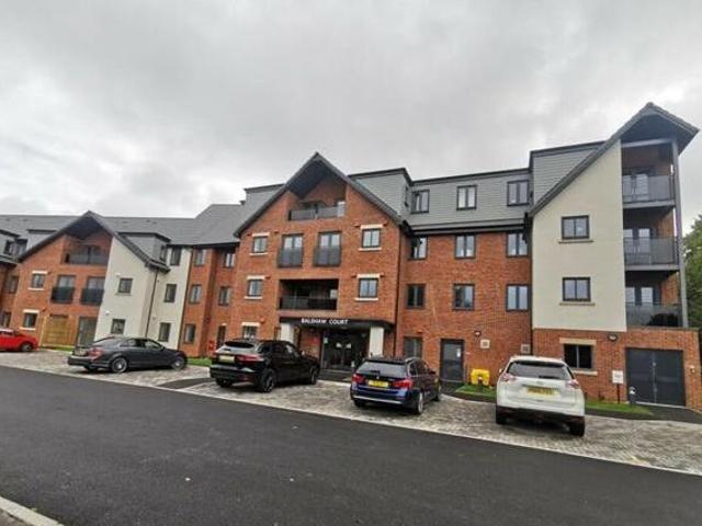 2 Bedroom Apartment For Sale In Burlington Gardens