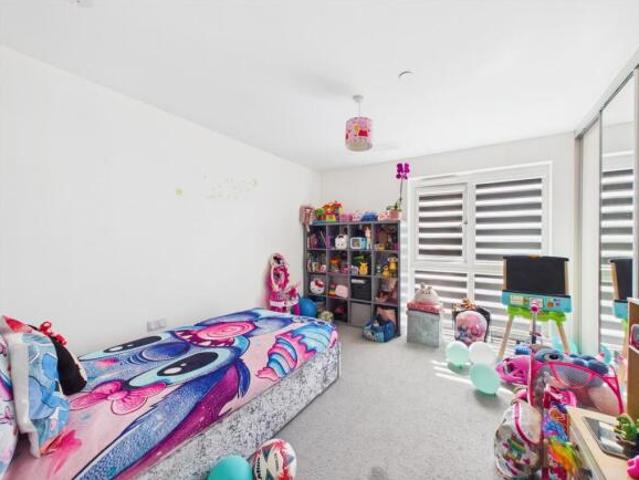 2 bedroom apartment for sale in Burrows Close, Gloucester, GL2