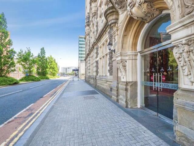 2 bedroom apartment for sale in Bute Terrace, Cardiff, CF10