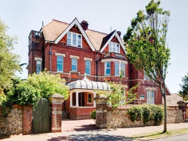 2 bedroom apartment for sale in Buxton Road, Eastbourne, BN20