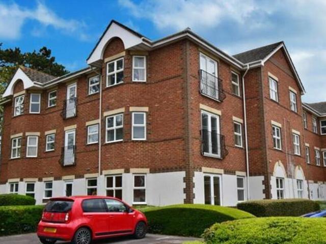 2 Bedroom Apartment For Sale In Basingstoke, Hampshire