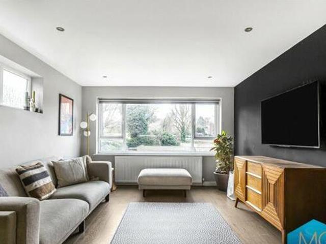 2 Bedroom Apartment For Sale In Barnet