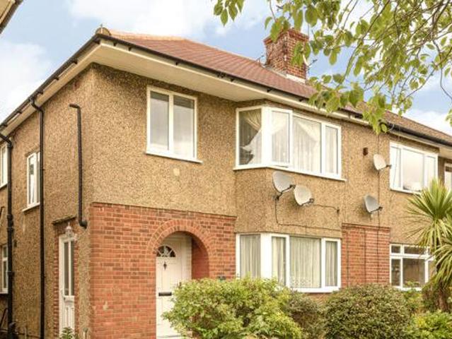 2 Bedroom Apartment For Sale In Barnet
