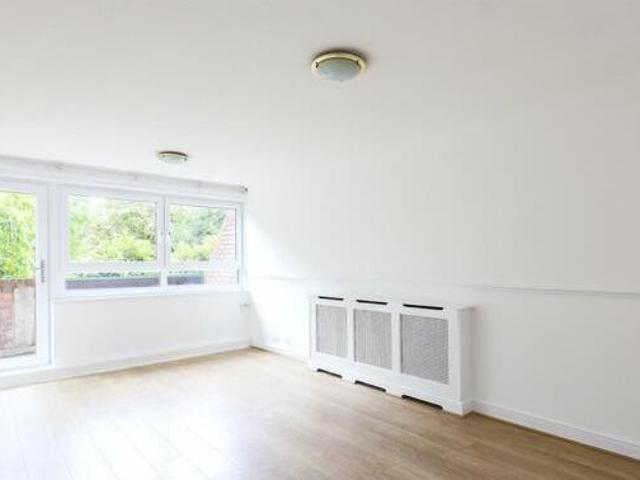 2 Bedroom Apartment For Sale In Barnsbury, London