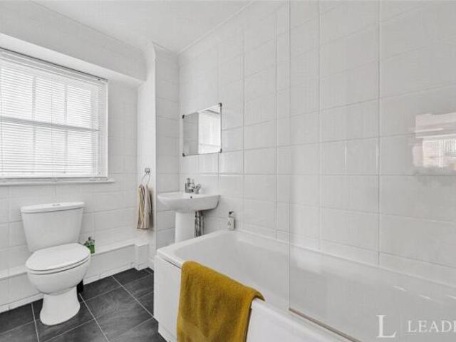 2 bedroom apartment for sale in Barbers Wharf, Poole, Dorset, BH15