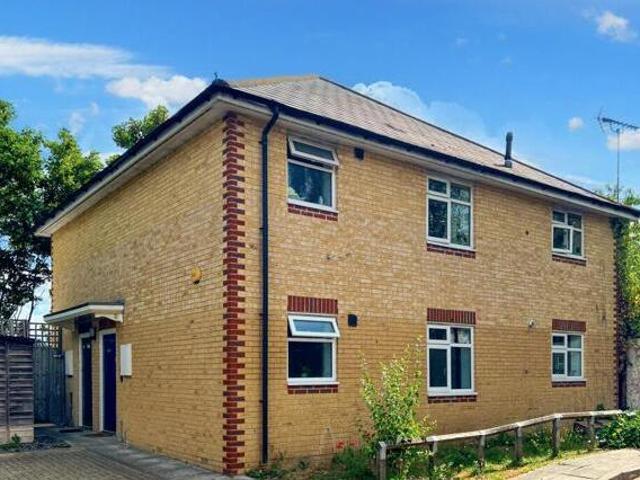 2 Bedroom Apartment For Sale In Battersea