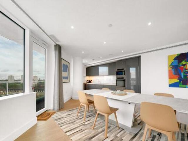2 Bedroom Apartment For Sale In Battersea, London