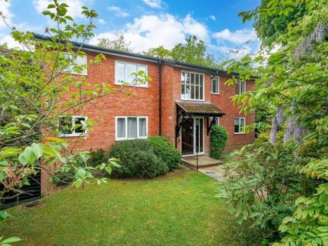 2 bedroom apartment for sale in Battlefield Road, St. Albans, AL1