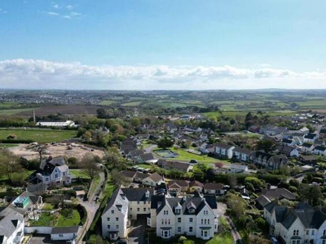 2 Bedroom Apartment For Sale In Bay View Road