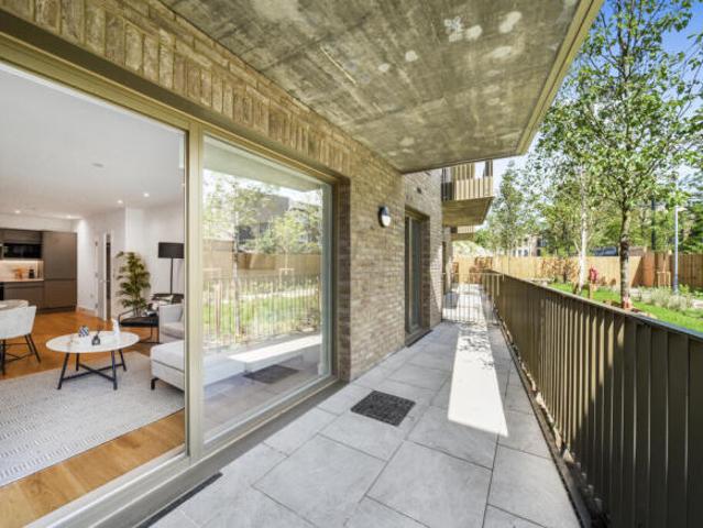 2 bedroom apartment for sale in Beam, Lambeth SW9