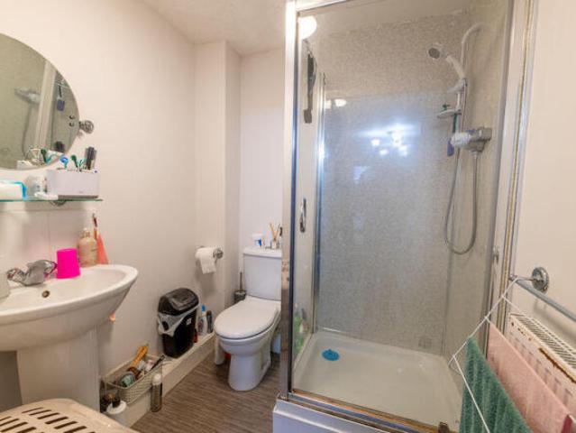 2 bedroom apartment for sale in Beaumont Court, Elphins Drive, Warrington, WA4