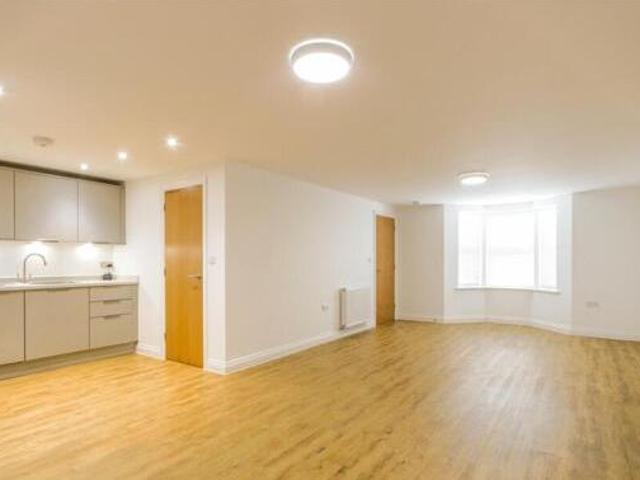 2 Bedroom Apartment For Sale In Bedminster, Bristol