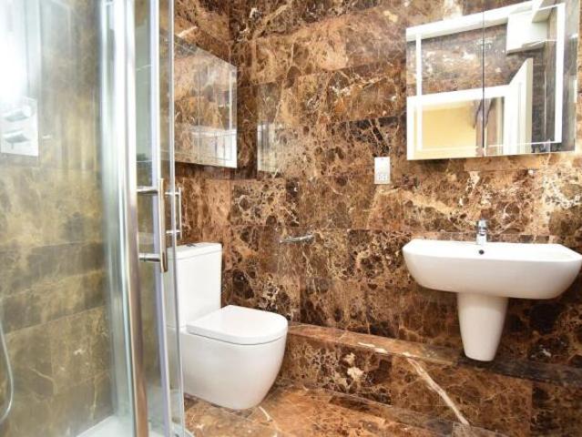 2 bedroom apartment for sale in Beech Grove, Harrogate, HG2