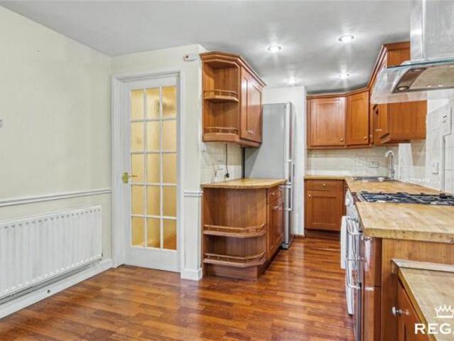 2 bedroom apartment for sale in Beech House, Lingwood Close, Bassett, SO16