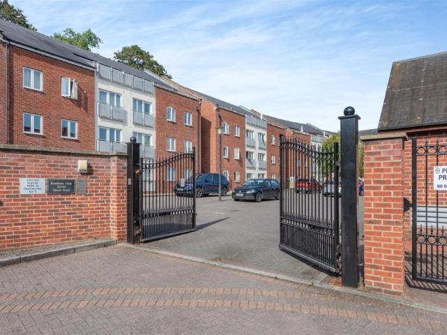 2 bedroom apartment for sale in Beech Road, Headington, OX3