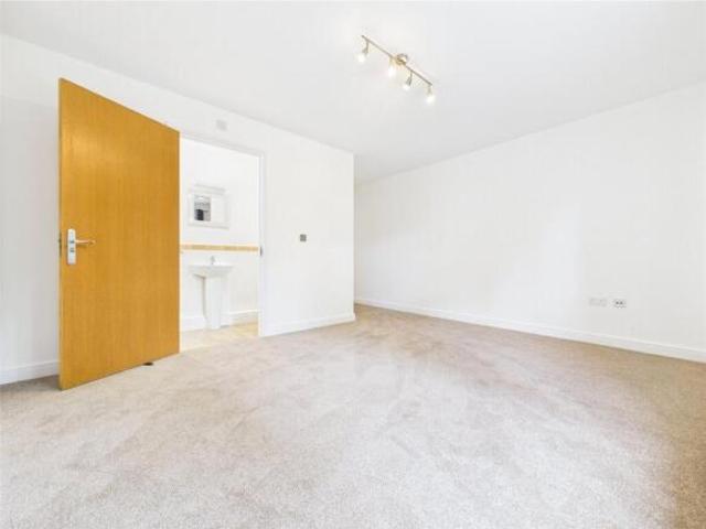 2 bedroom apartment for sale in Belworth Drive, Cheltenham, Gloucestershire, GL51