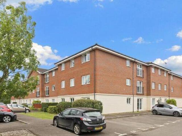 2 Bedroom Apartment For Sale In Billingshurst