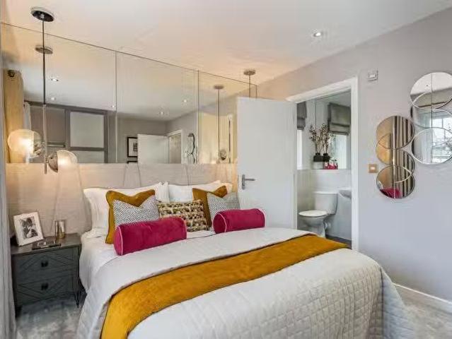 2 Bedroom Apartment For Sale In Bilsland Avenue, Glasgow, G20