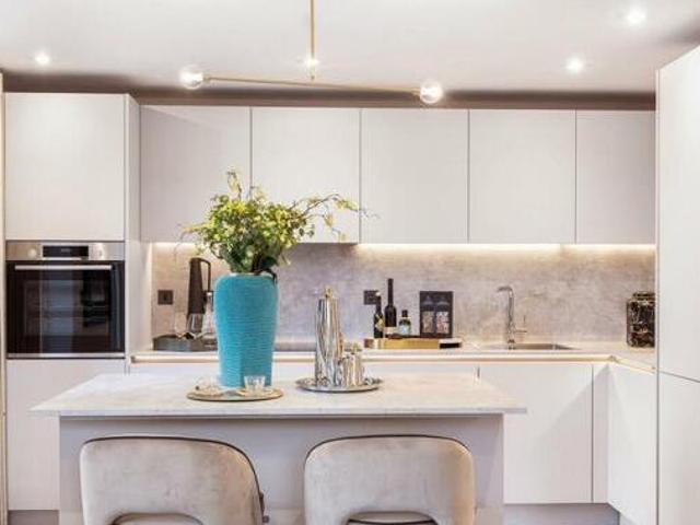 2 Bedroom Apartment For Sale In Birmingham City Centre, Birmingham