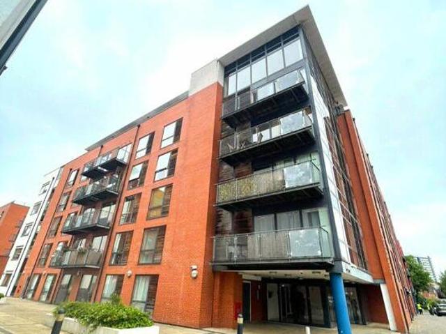 2 Bedroom Apartment For Sale In Birmingham, West Midlands