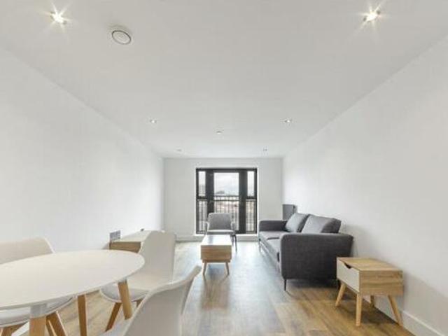 2 Bedroom Apartment For Sale In Birmingham, West Midlands