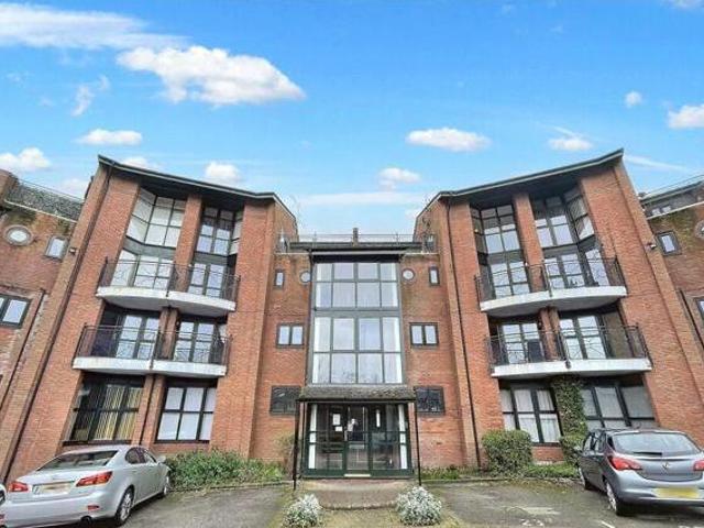 2 Bedroom Apartment For Sale In Birkenhead, Merseyside